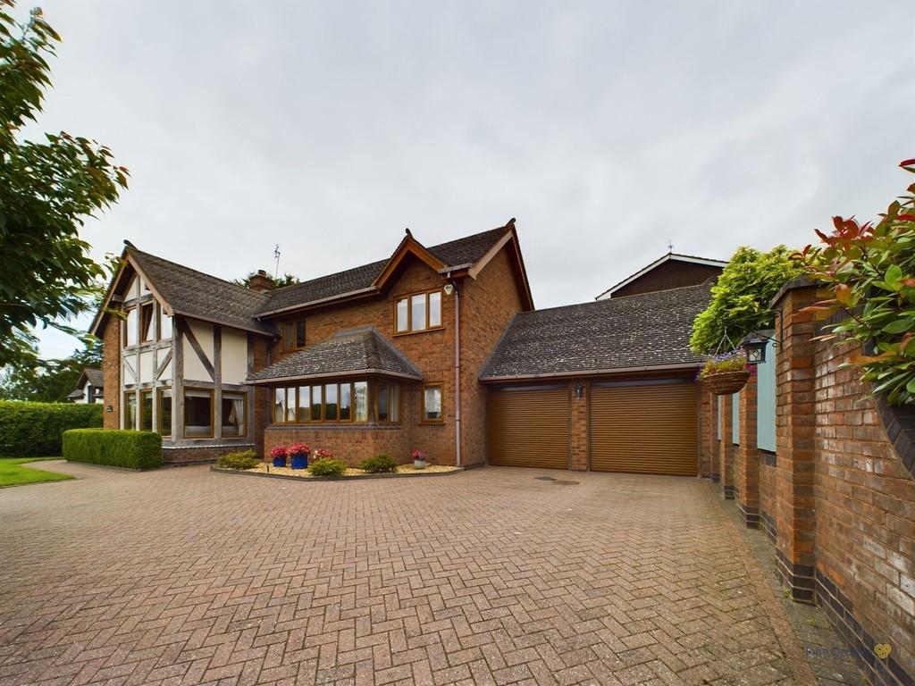Lower Penkridge Road, Acton Trussell 3 bed detached house for sale - £ ...