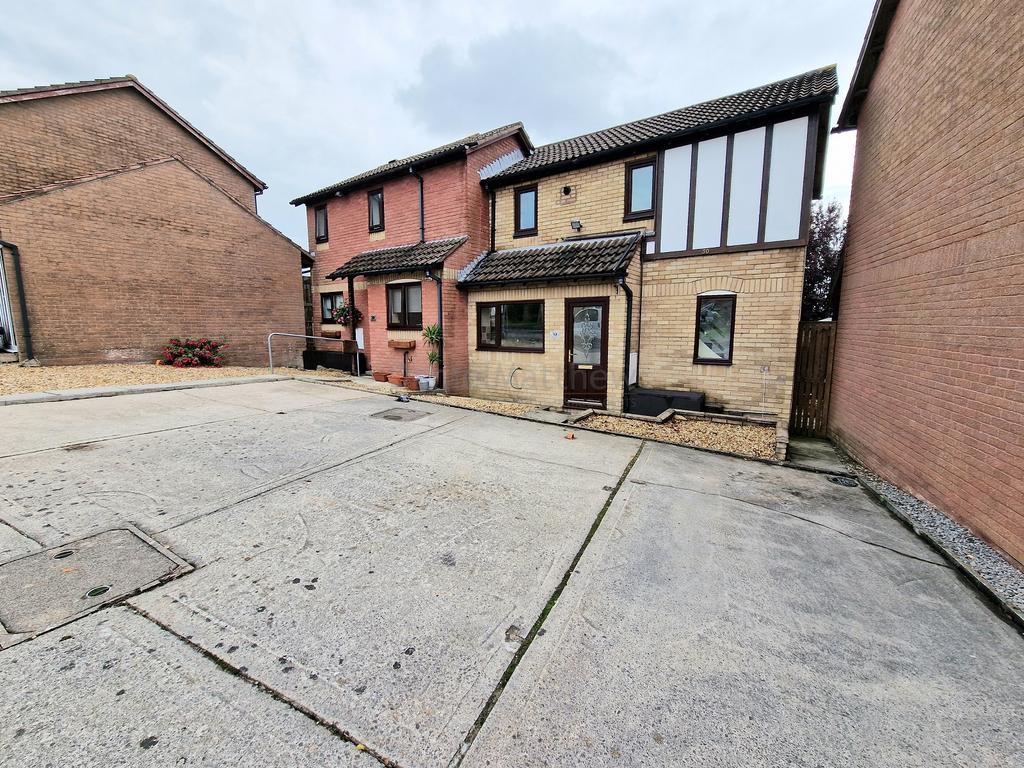 Robins Hill, Brackla, Bridgend 2 bed semi-detached house - £760 pcm (£ ...
