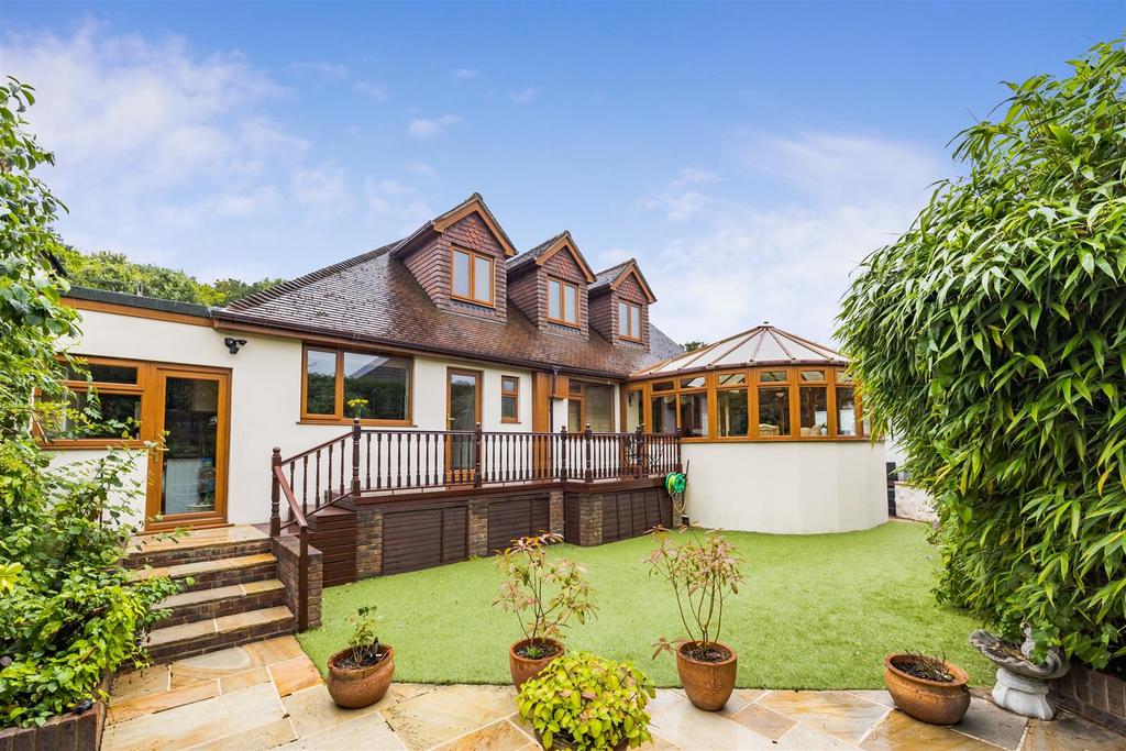 Graham Avenue, Patcham, Brighton 4 bed detached house - £950,000
