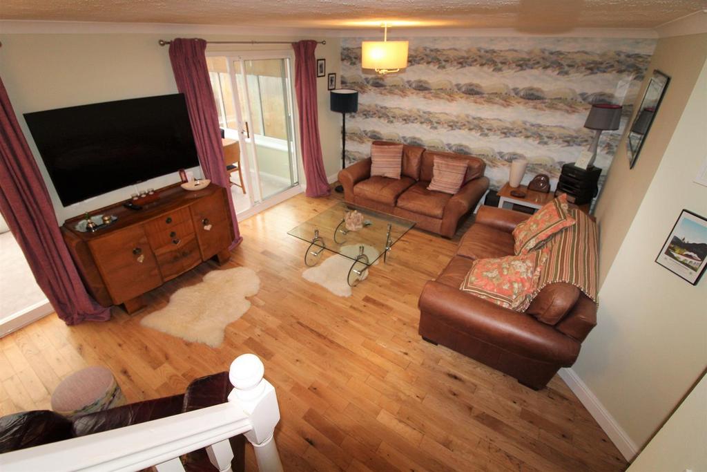 Home Farm Close, Ashington 3 bed semi-detached house - £225,000