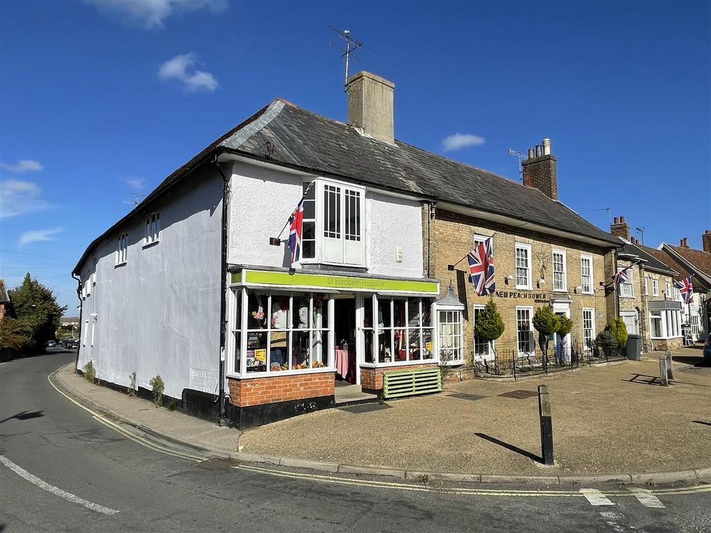 Broad Road, Woodbridge IP13 2 bed flat - £160,000