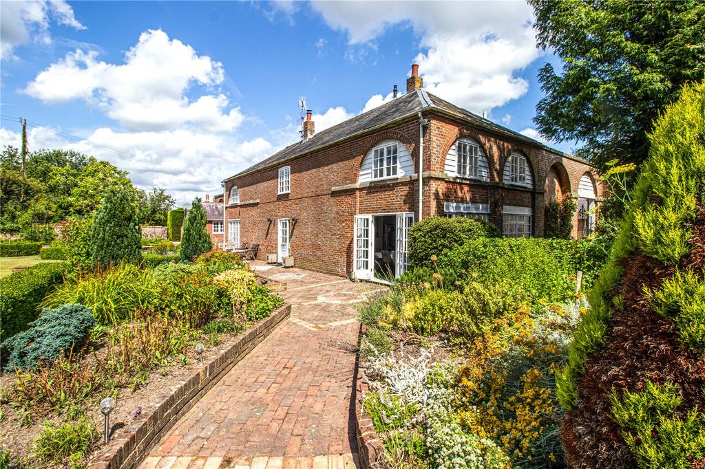 Sham Farm Road, Eridge Green, Tunbridge Wells, Kent, TN3 4 bed link ...