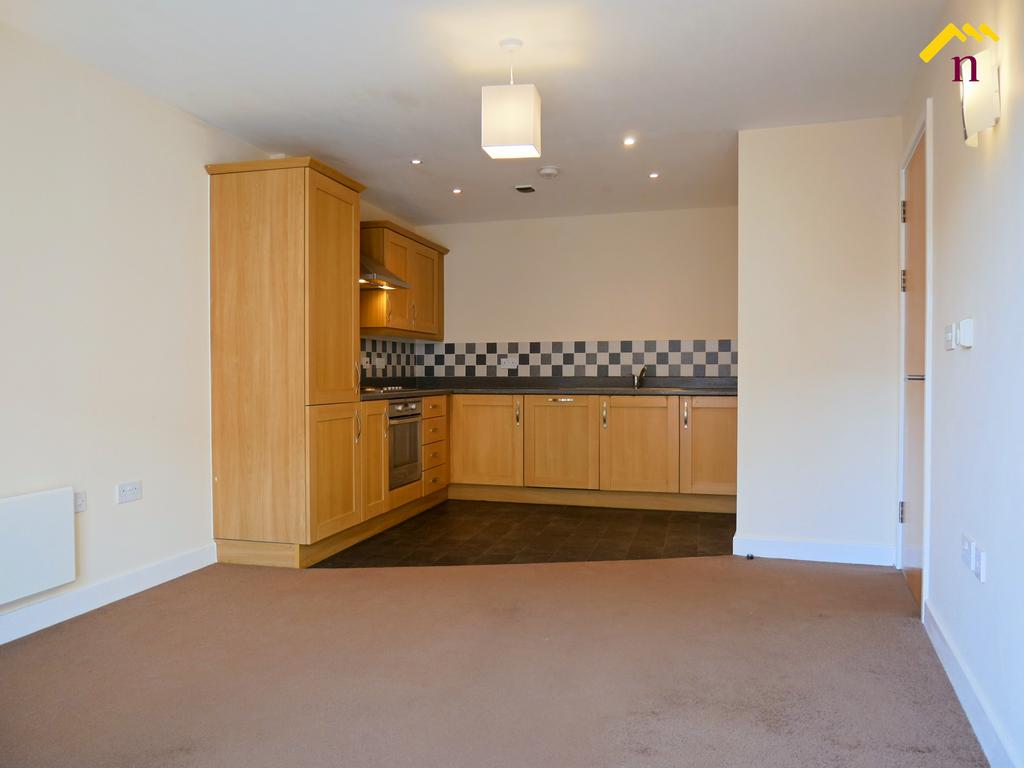 Meadow Court, Wrexham, LL13 1 bed flat for sale - £85,000