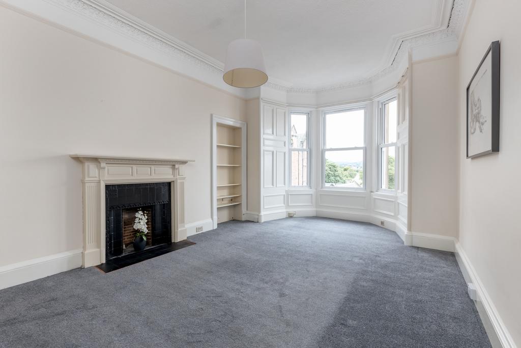73/5 Ashley Terrace, Edinburgh, EH11 1RT 2 bed flat - £340,000