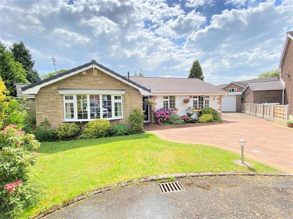 Racecourse Park, Wilmslow 3 bed bungalow for sale - £775,000