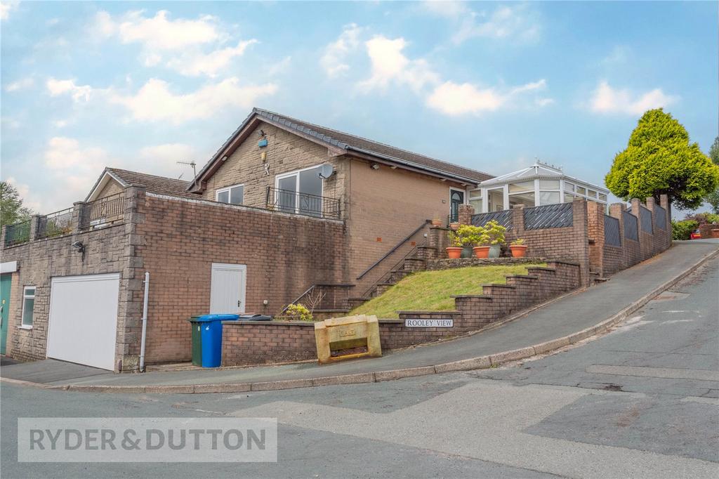 Bankside Lane, Bacup, Rossendale, OL13 3 bed detached bungalow for sale ...