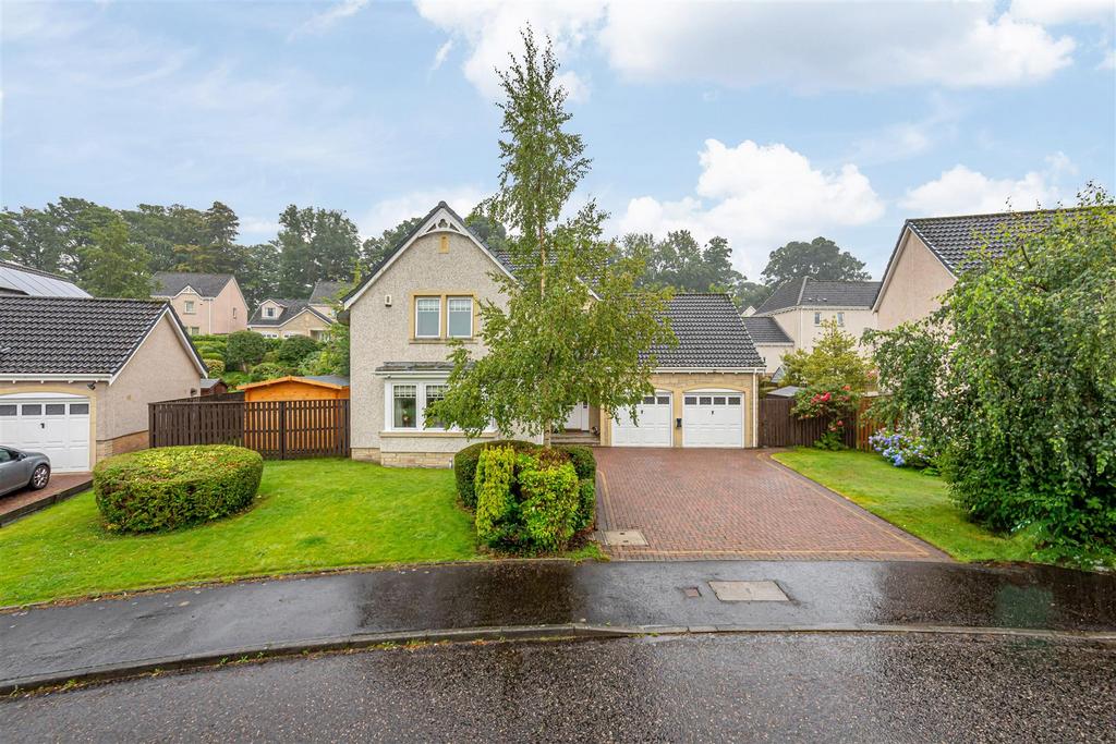 9 Adia Road, Torryburn, KY12 8LB 4 bed detached house for sale - £350,000