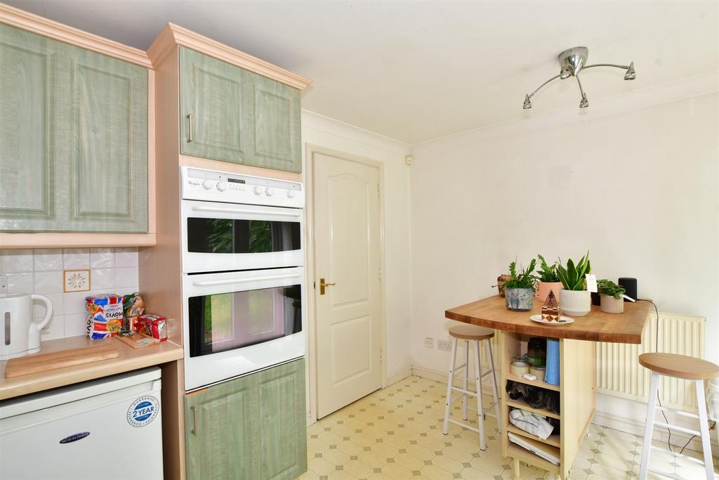Florin Drive, Rochester, Kent 3 bed end of terrace house - £375,000