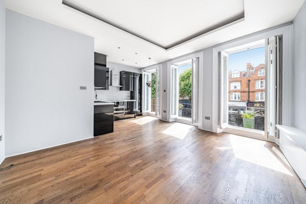 King Street, Hammersmith 1 bed flat - £400,000