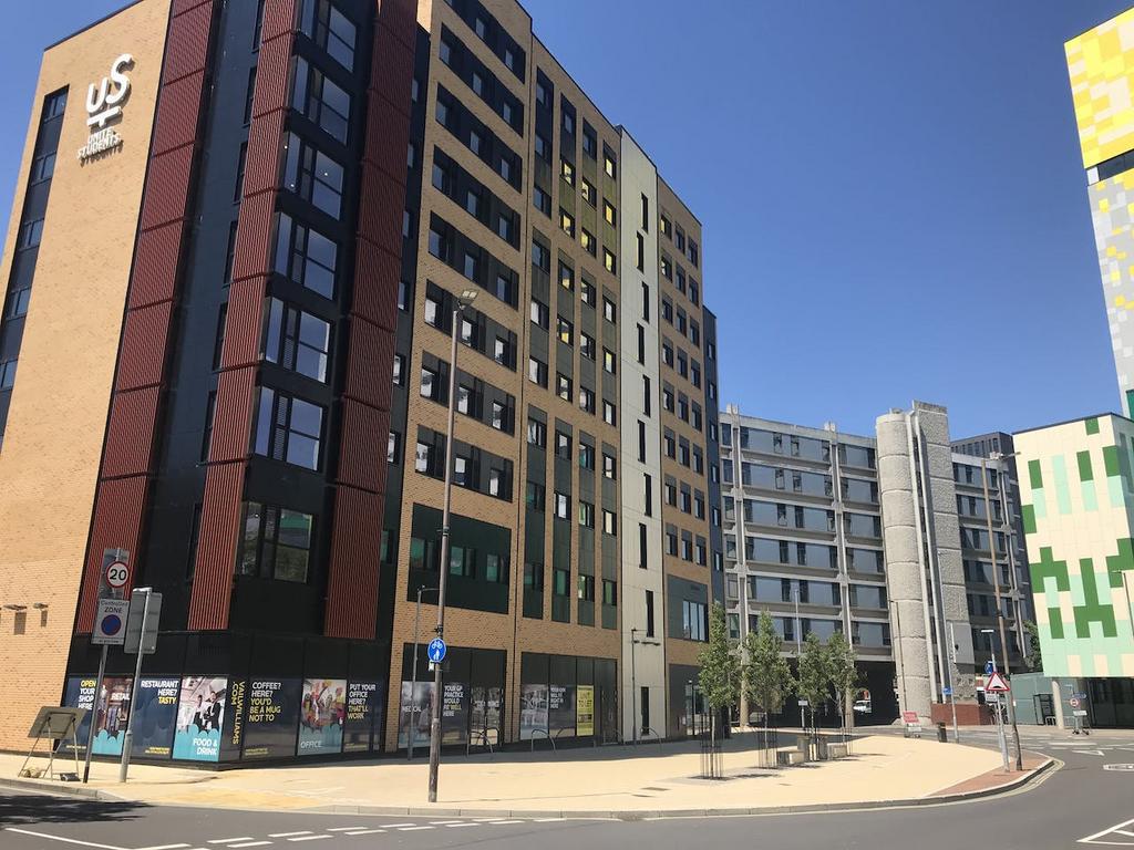 Unit B Chaucer House, Isambard Brunel Road, Portsmouth, PO1 2DR Retail ...