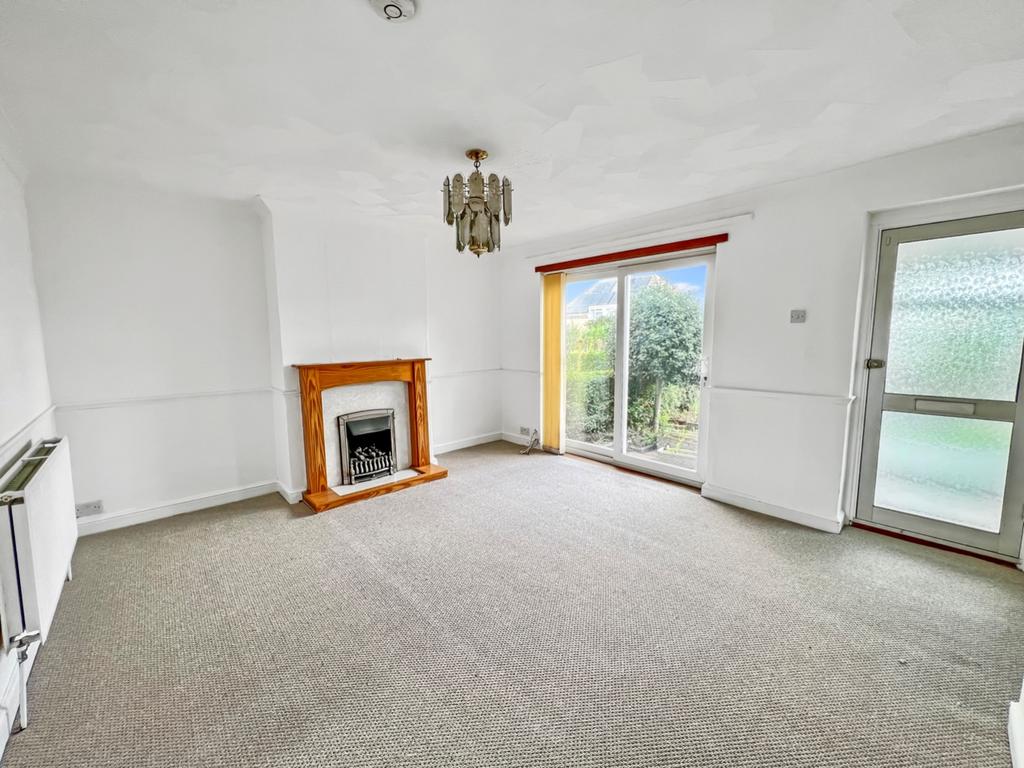 Banbury Villas, Hook Green Road... 4 bed semi-detached house - £425,000