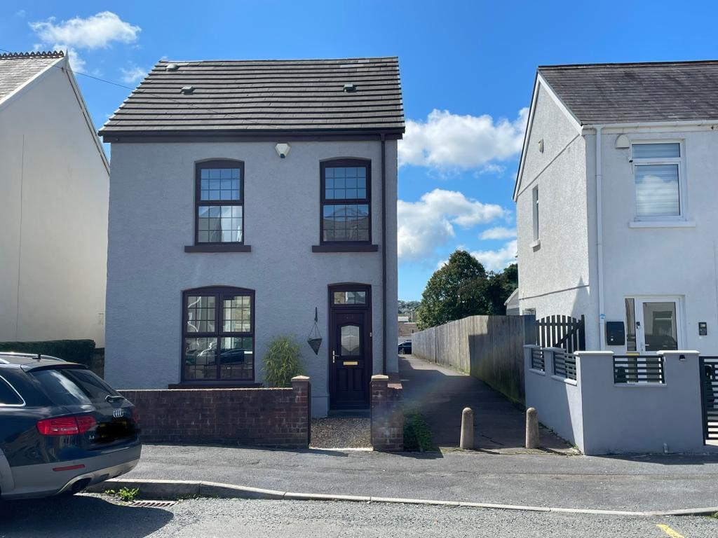 Middle Road, Gendros, Swansea 3 bed detached house for sale - £230,000