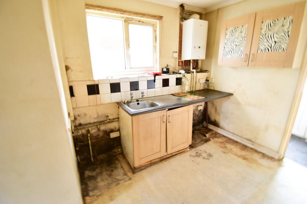 St Teilo Street, Pontarddulais, Swansea, SA4 2 bed townhouse for sale ...
