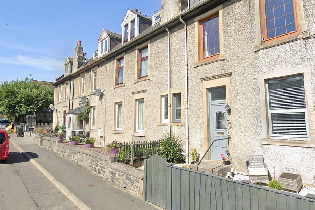 Tweedholm Avenue East, Walkerburn... 3 bed maisonette - £60,000