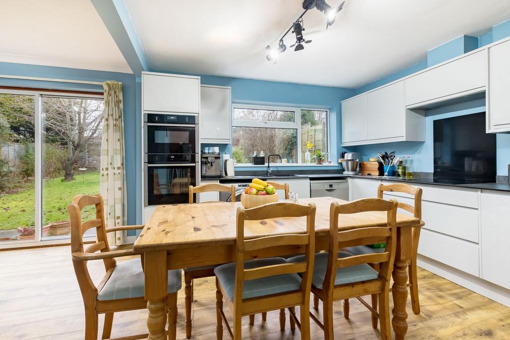 Backwell, Bristol BS48 4 bed detached house - £585,000