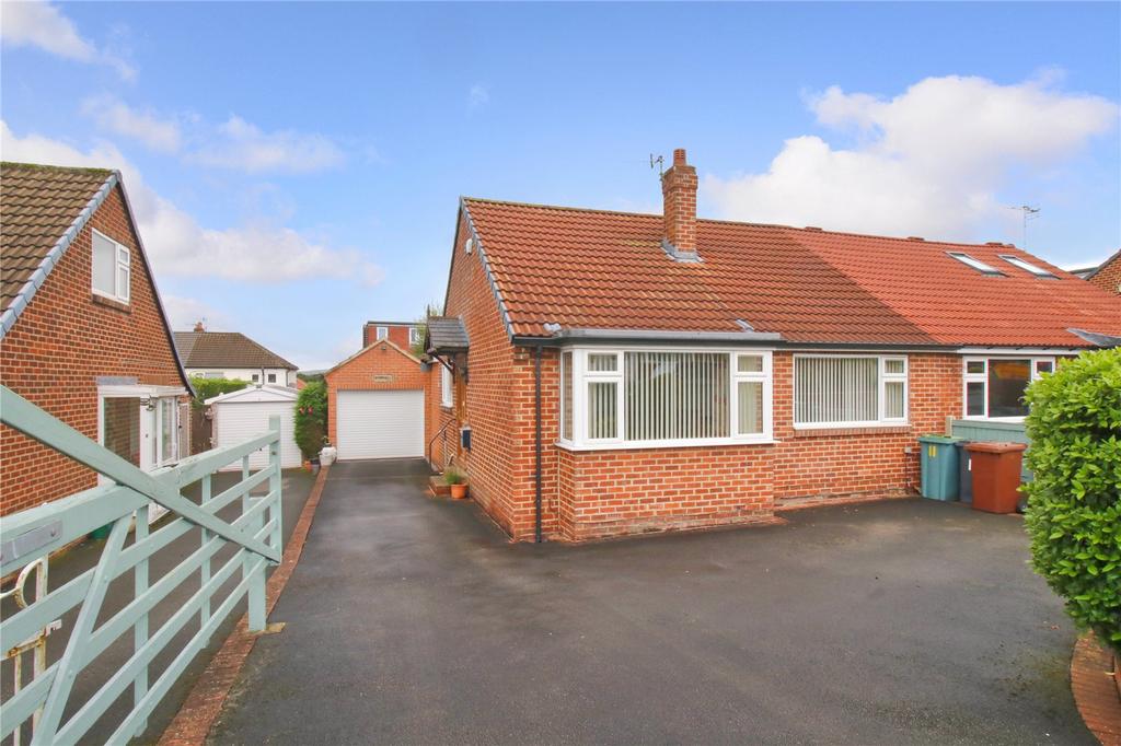 Carr Hill Grove Calverley Pudsey West Yorkshire Ls28 2 Bed Bungalow