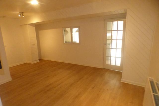 Flat 1 1 Beacon Avenue Exeter Devon EX4 7JD 3 bed flat - £1,600 pcm (£ ...