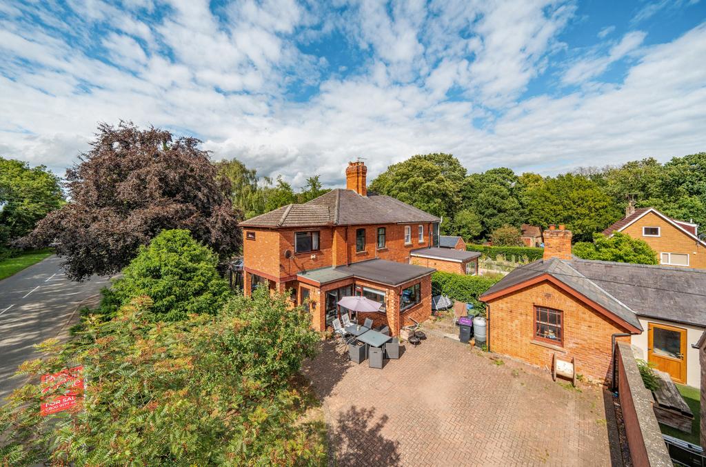Scothern Lane, Sudbrooke, Lincoln, LN2 4 bed semi-detached house for ...