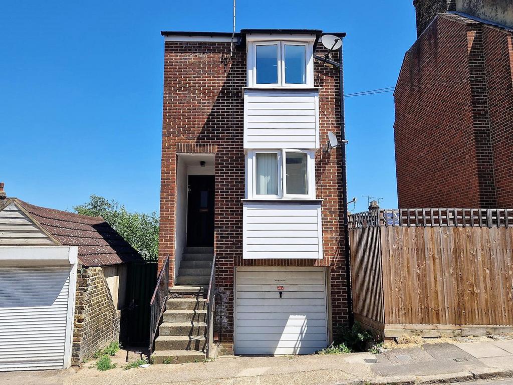 Rochester 1 bed block of apartments - £325,000