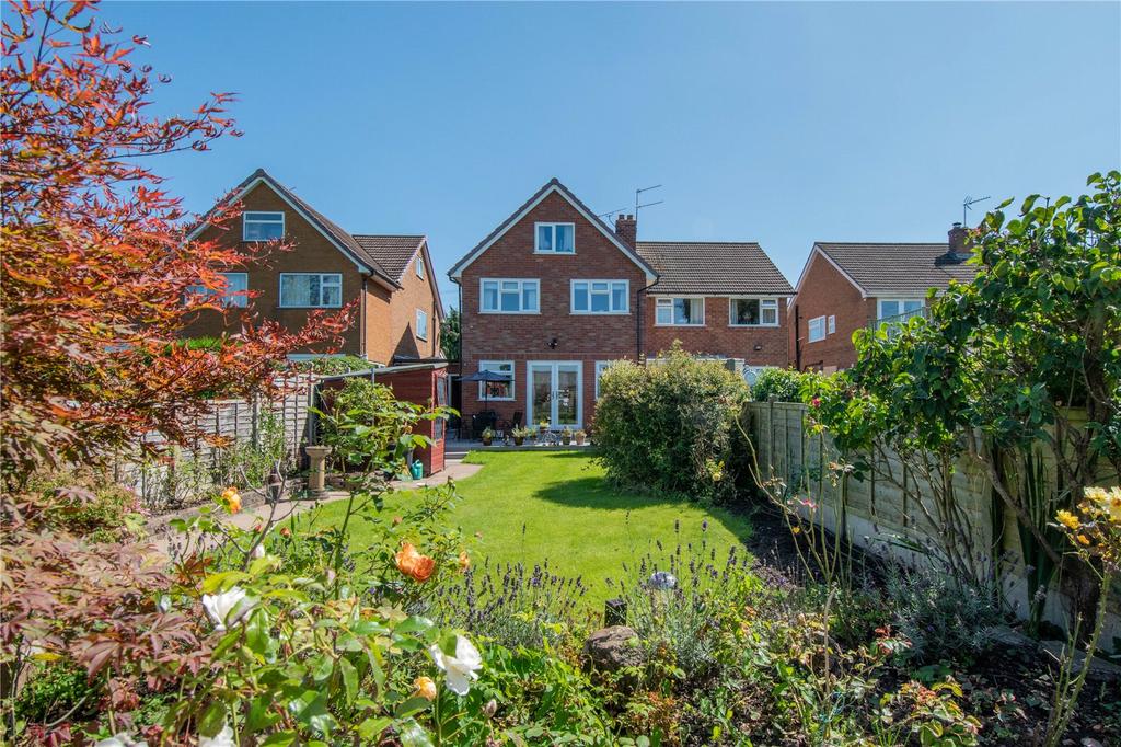 Foley Gardens, Stoke Prior... 4 bed semi-detached house - £395,000