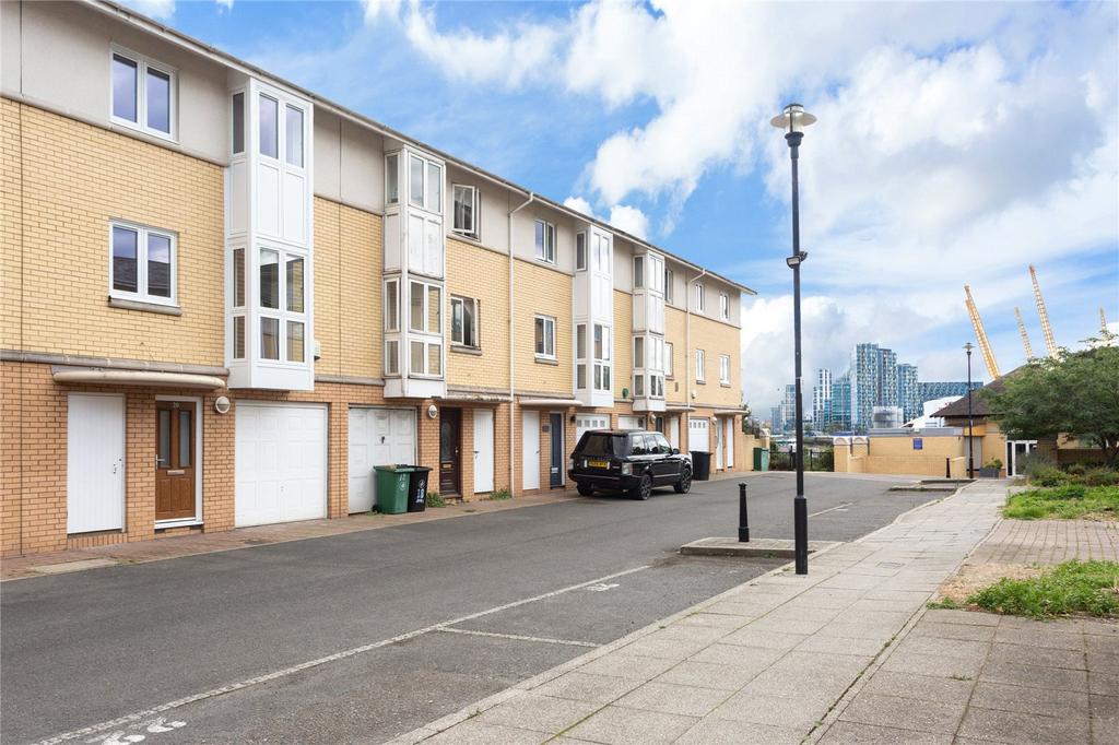 Jamestown Way, London, E14 4 bed terraced house - £870,000