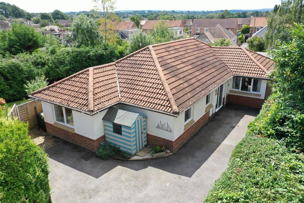 Arne View Close, Upton, Poole, BH16 3 bed bungalow for sale - £489,950