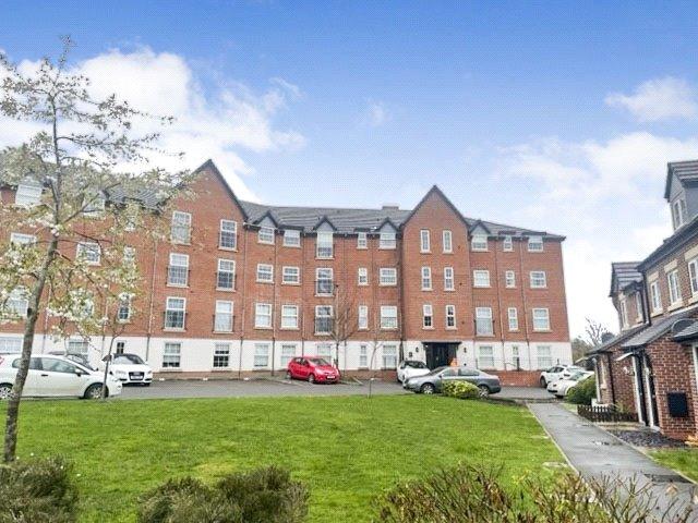 Llys Nantgarw, Wrexham, LL13 2 bed apartment - £125,000