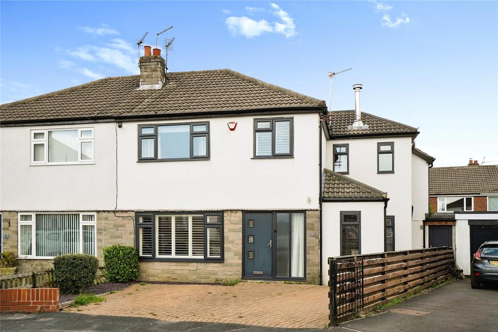 Red Hall Green, Leeds, LS14 4 bed terraced house - £1,600 pcm (£369 pw)