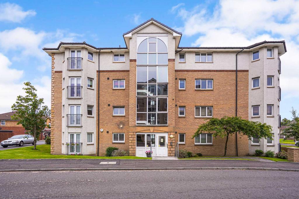 Highgrove Road, Renfrew 2 bed flat - £138,000