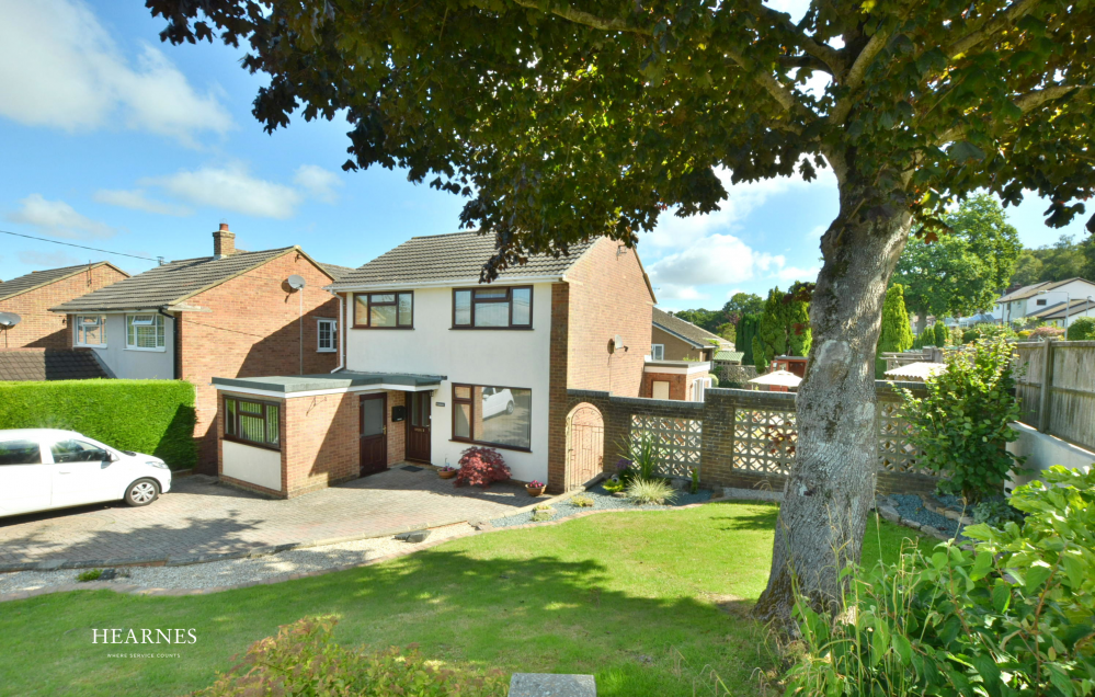 Haywards Lane, Corfe Mullen, Dorset, BH21 3HP 3 bed detached house for ...