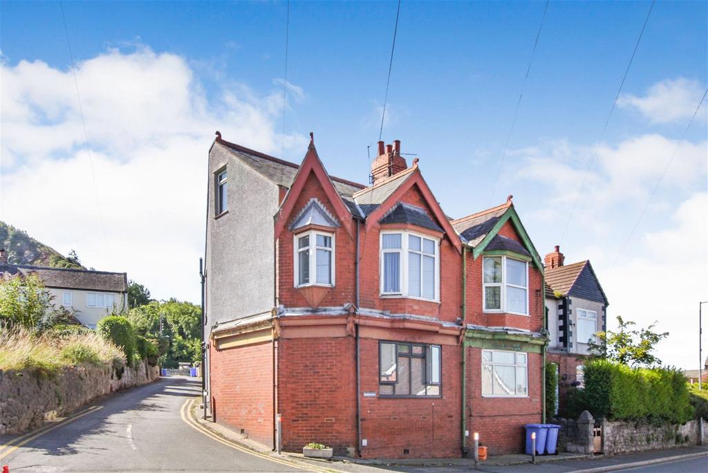 High Street, Dyserth LL18 6AB 2 bed semi-detached house - £170,000