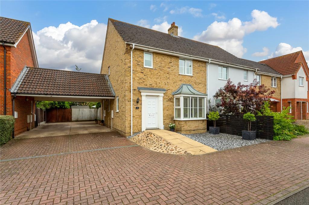 Watson Way, Marston Moretaine... 3 bed semi-detached house - £385,000
