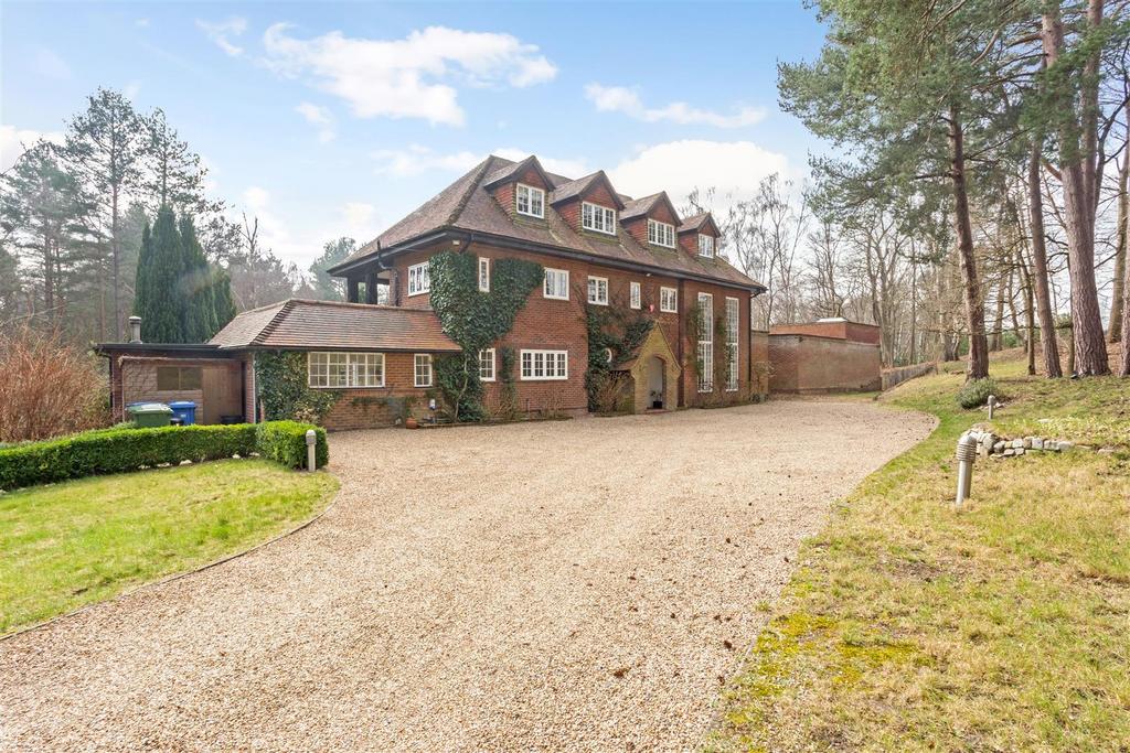 Swinley Road, Ascot 6 bed detached house - £2,000,000