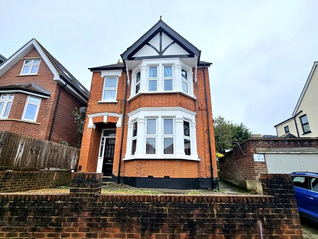 Cunningham Park, Harrow 1 bed flat - £1,450 pcm (£335 pw)