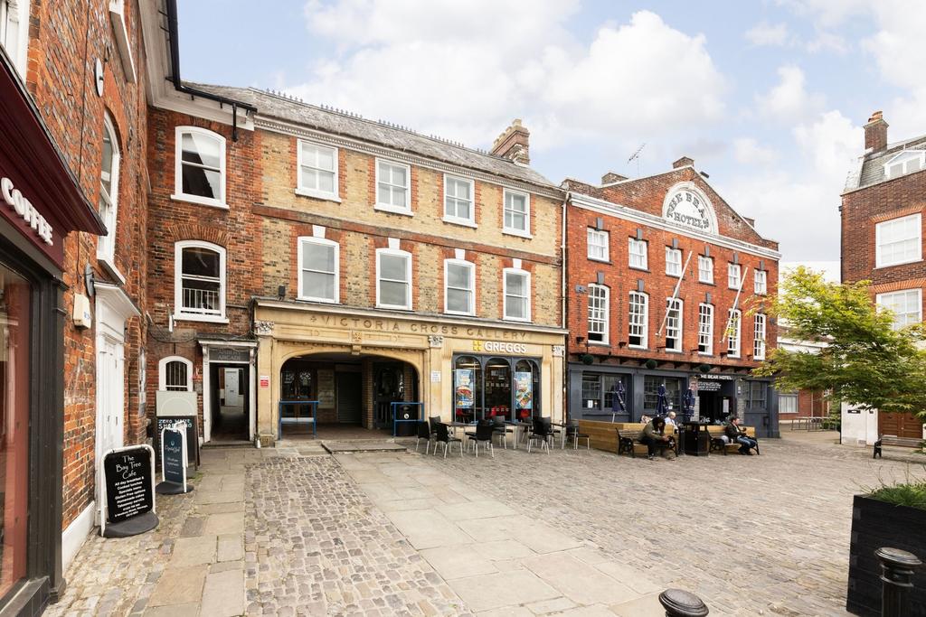 Victoria Cross Gallery, Market Place... 1 bed apartment - £895 pcm (£ ...