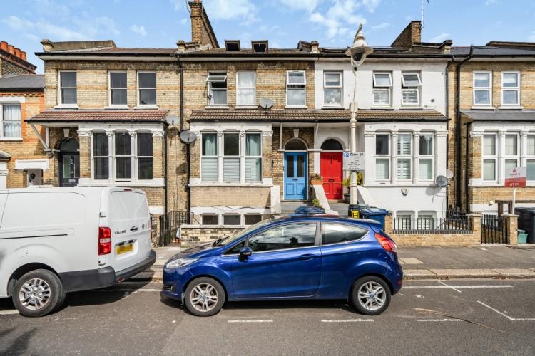 Lothair Road London W5 4 bed house - £3,500 pcm (£808 pw)