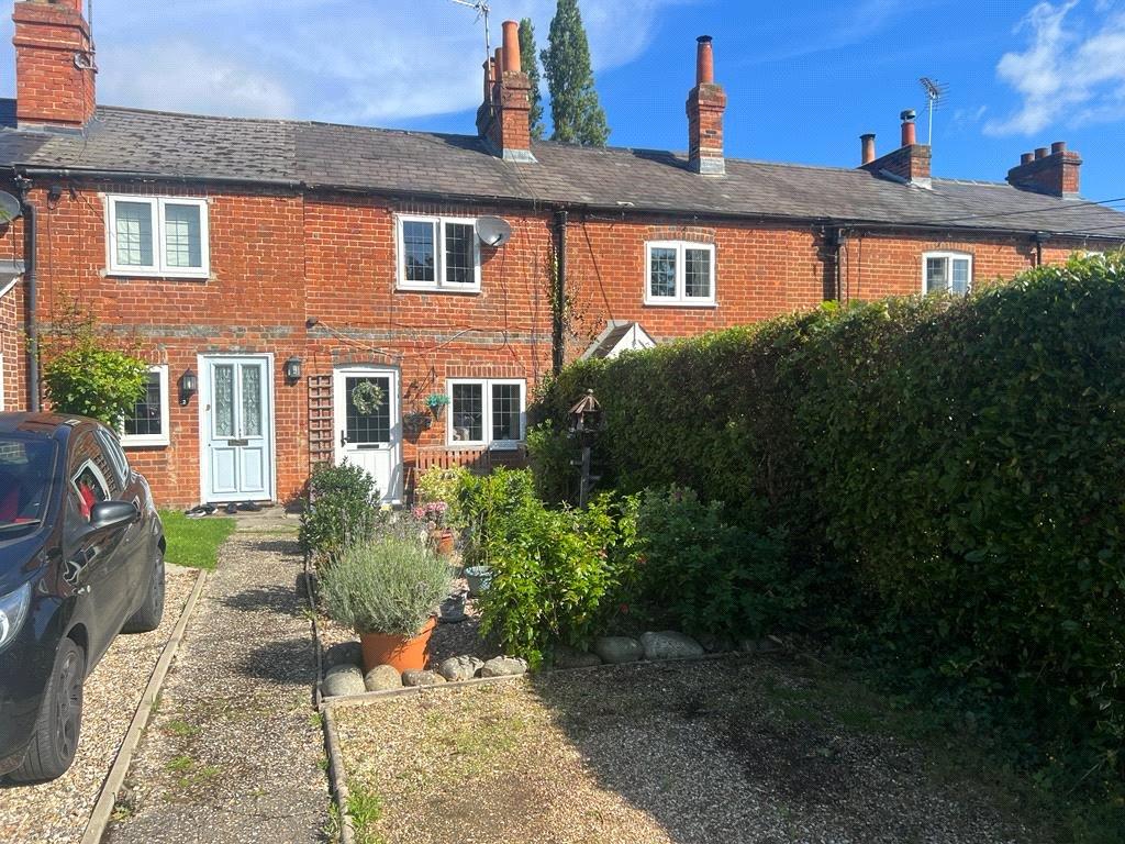 Villa Place, The Street, Swallowfield, Reading, RG7 2 bed terraced ...
