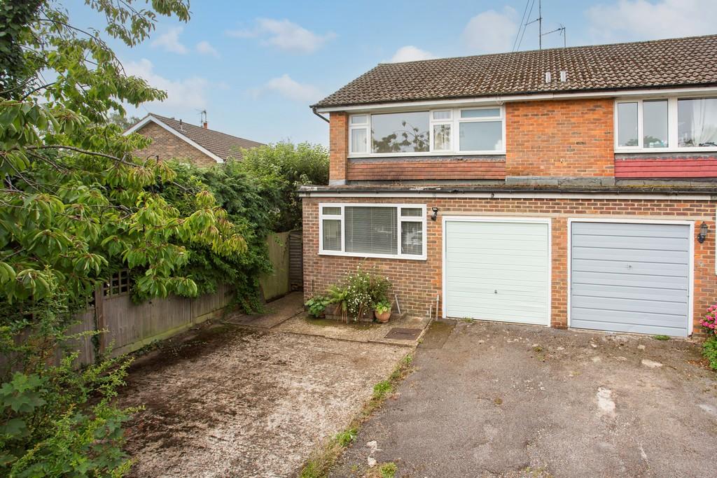 Springfield Close, Crowborough 3 bed semi-detached house for sale - £ ...