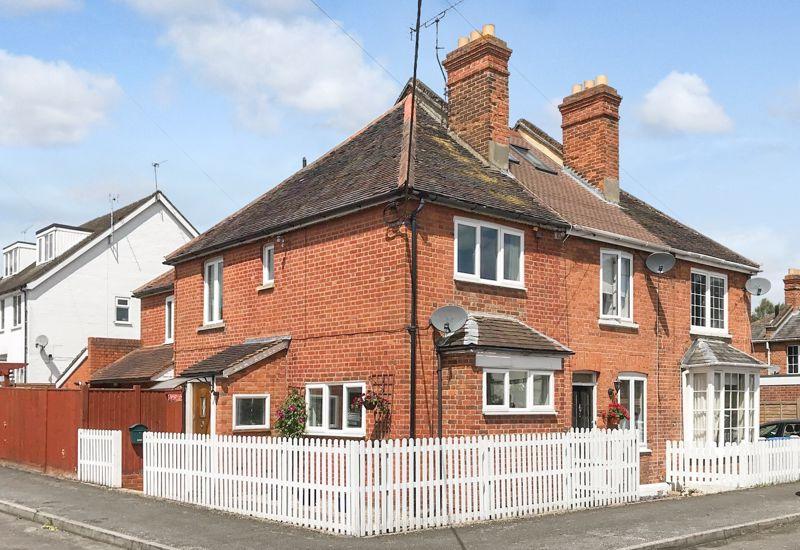 Spring Gardens, Ascot SL5 3 bed character property for sale - £475,000