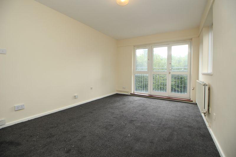 Copley Close, London, W7 1 bed flat - £1,350 pcm (£312 pw)