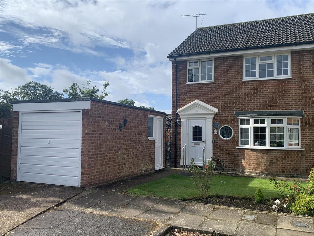 Lucan Drive, Laleham TW18 3 bed semi-detached house - £515,000