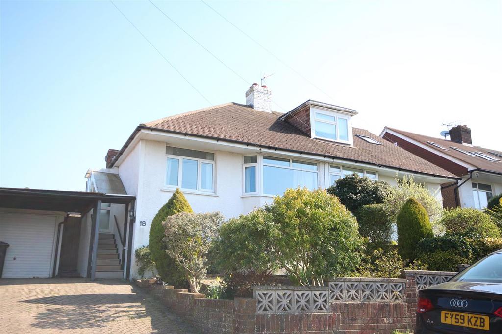 Westfield Close, Brighton, East Sussex 2 bed semi-detached bungalow - £ ...