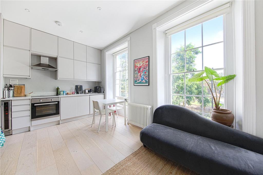 Clapton Square, Hackney, E5 1 bed property - £2,000 pcm (£462 pw)