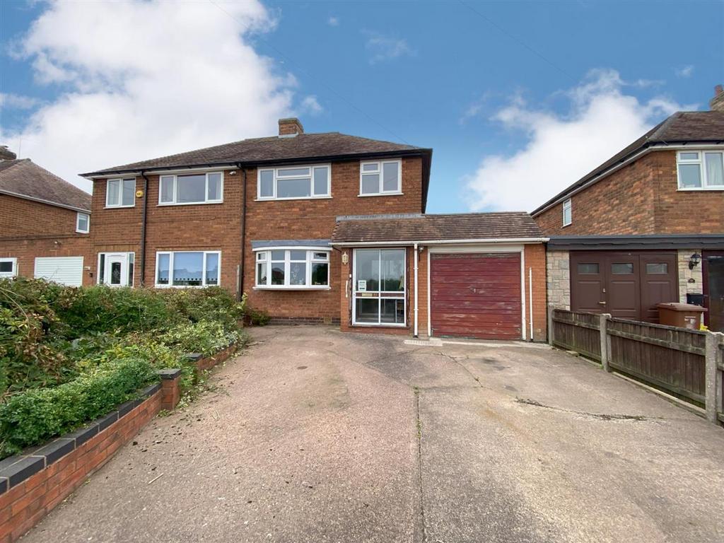 Brownhills, Walsall WS8 3 bed semi-detached house - £229,950