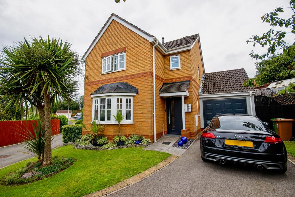 Cae Pen Y Waun, Hengoed 3 bed detached house for sale - £310,000
