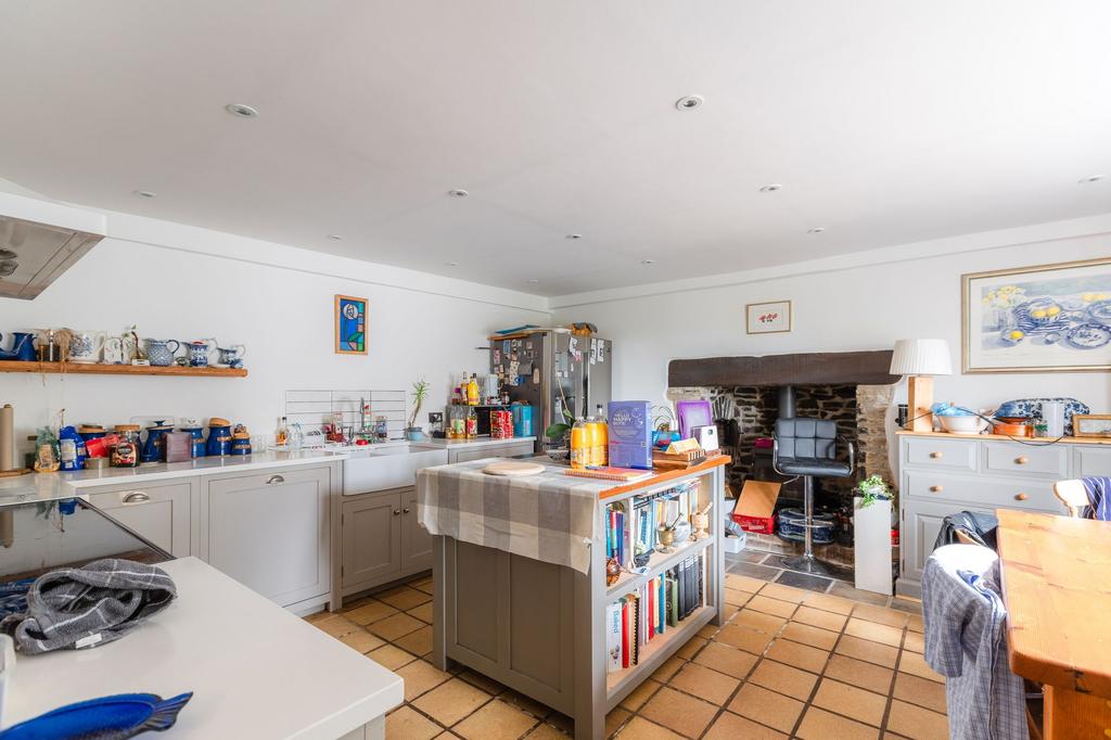 Pitt Court, Nymet Rowland, EX17 5 bed detached house for sale - £600,000