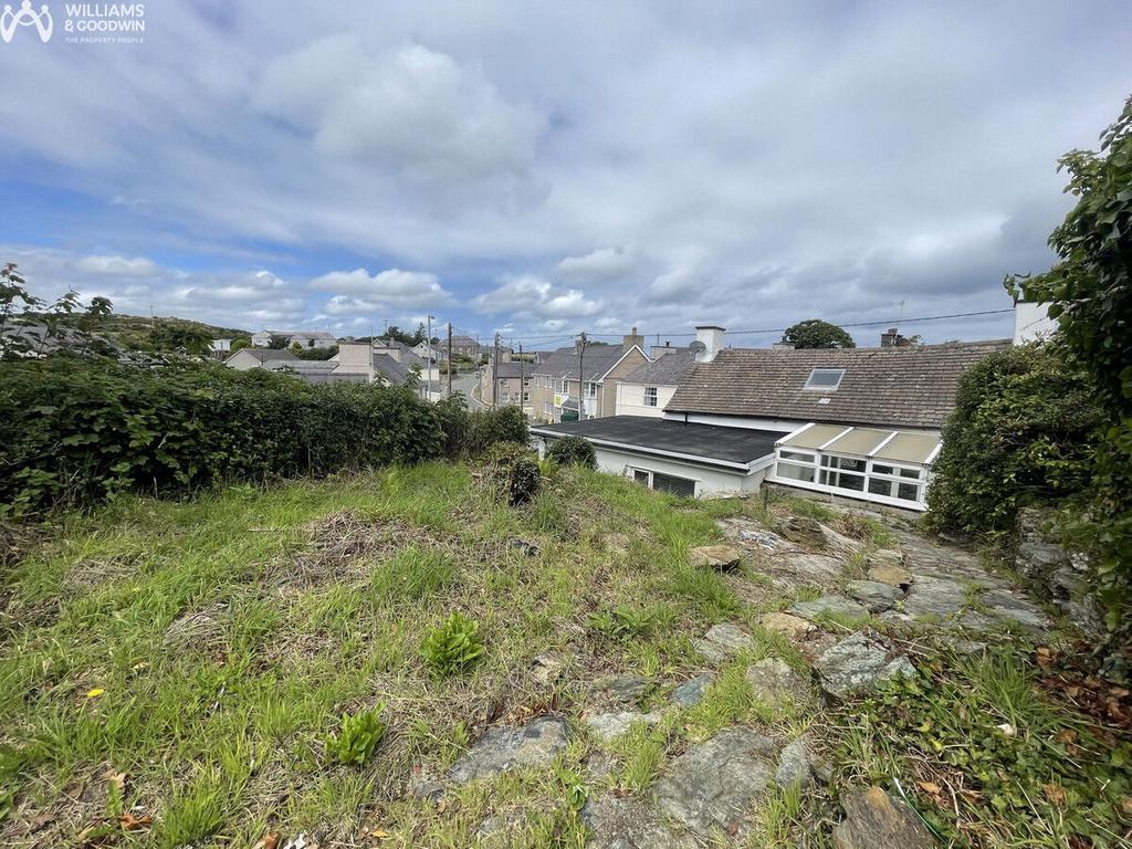 Penysarn, Penysarn, Anglesey, LL69 3 bed cottage for sale - £200,000
