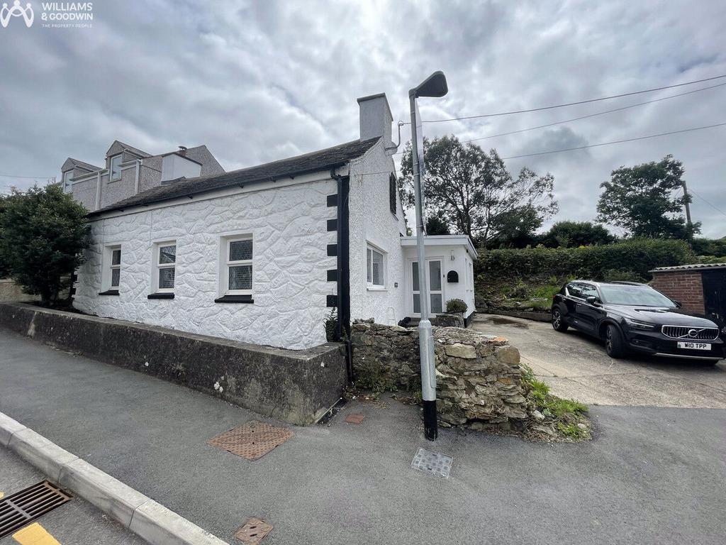 Penysarn, Penysarn, Anglesey, LL69 3 bed cottage for sale - £200,000