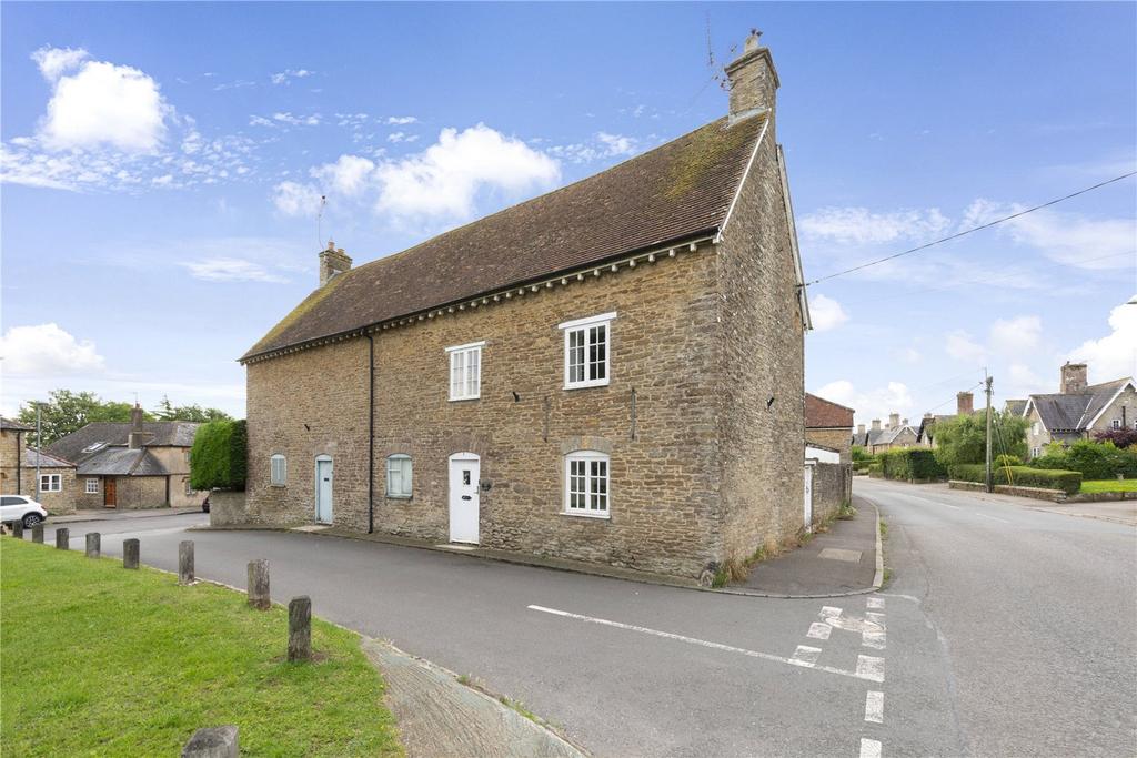 The Ring, Stalbridge, Sturminster... 4 bed semi-detached house - £295,000