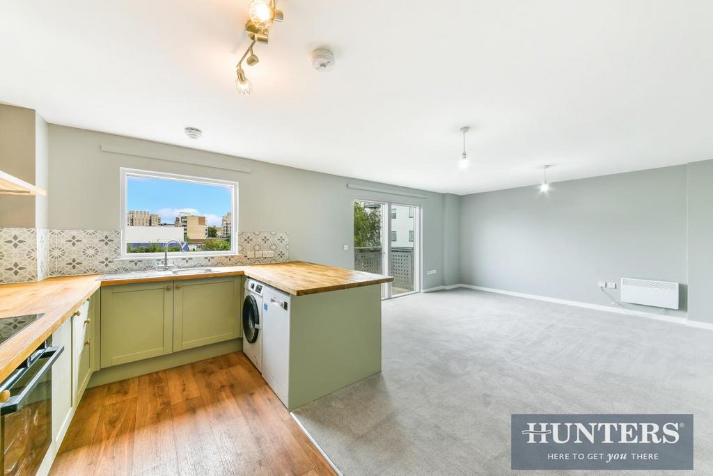 Renaissance Court, Prince Regent... 2 bed flat - £320,000